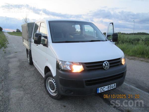 White Volkswagen Transporter 2014 in Ludza, with an engine capacity of 2.00 L and mileage of 262 thousand km for 11500 €, photo 1 on AUTOMOTO.COM.LV