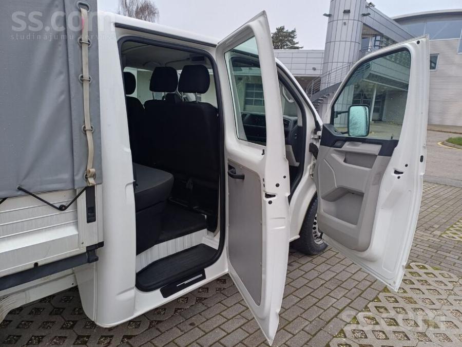 Balts Volkswagen Transporter 2017 Rīga, ar dzinēja tilpumu 2.00 L un nobraukumu 171 tūkst. km par 15730 €, foto 5 vietnē AUTOMOTO.COM.LV
