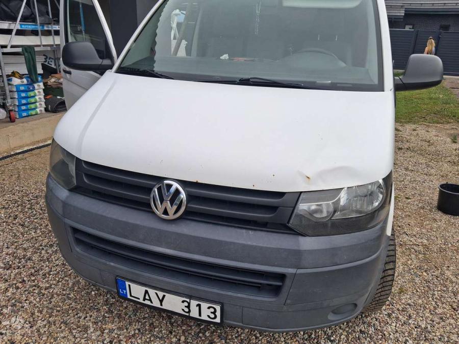 White Volkswagen Transporter 2010 in Utena, with an engine capacity of 1.97 L and mileage of 288 thousand km for 4400 €, photo 1 on AUTOMOTO.COM.LV