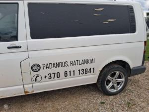 White Volkswagen Transporter 2010 in Utena, with an engine capacity of 1.97 L and mileage of 288 thousand km for 4400 €, photo 3 on AUTOMOTO.COM.LV