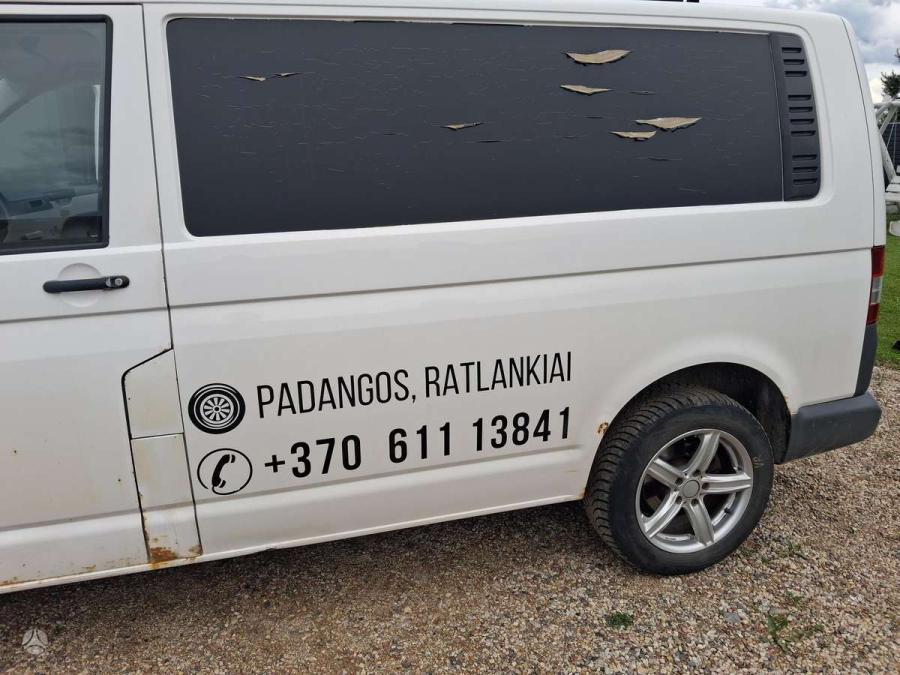White Volkswagen Transporter 2010 in Utena, with an engine capacity of 1.97 L and mileage of 288 thousand km for 4400 €, photo 3 on AUTOMOTO.COM.LV