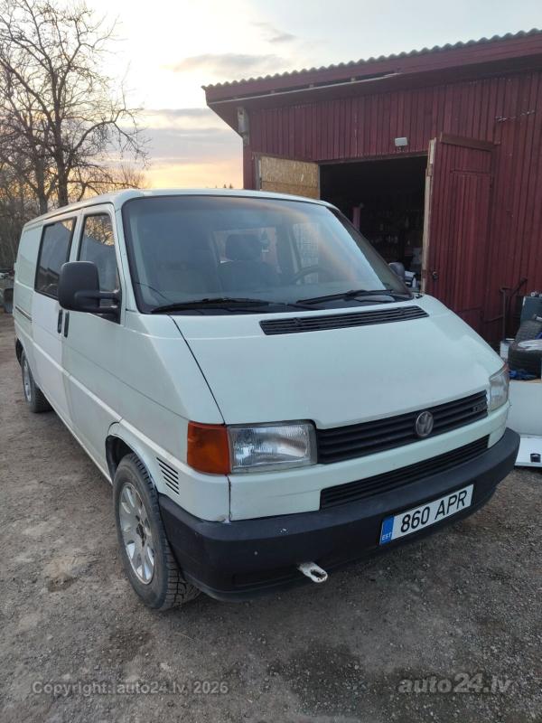 White Volkswagen Transporter 2001 in Tallinn, with an engine capacity of 1.90 L and mileage of 0 thousand km for 2100 €, photo 3 on AUTOMOTO.COM.LV