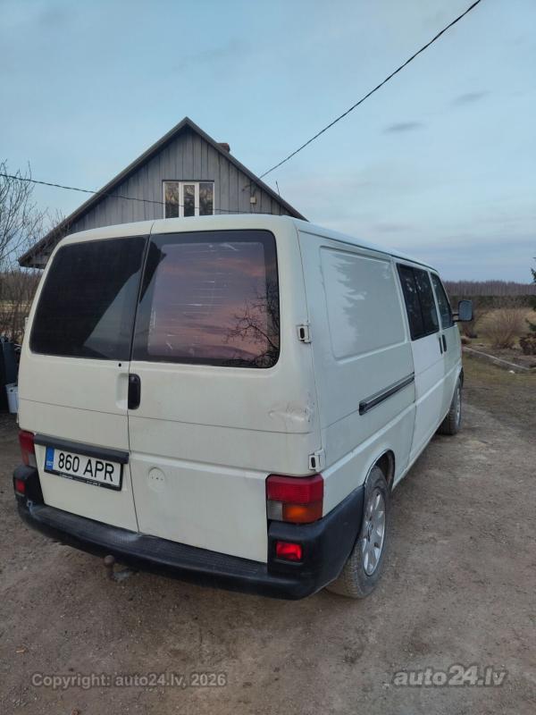 White Volkswagen Transporter 2001 in Tallinn, with an engine capacity of 1.90 L and mileage of 0 thousand km for 2100 €, photo 4 on AUTOMOTO.COM.LV
