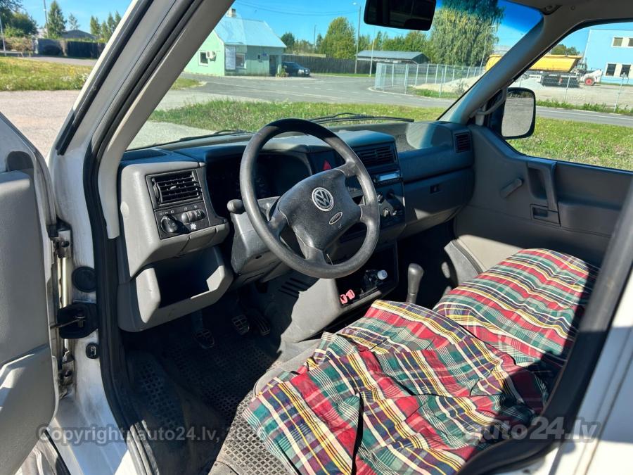 Balts Volkswagen Transporter 2002 Tallina, ar dzinēja tilpumu 2.50 L un nobraukumu 431 tūkst. km par 1500 €, foto 8 vietnē AUTOMOTO.COM.LV