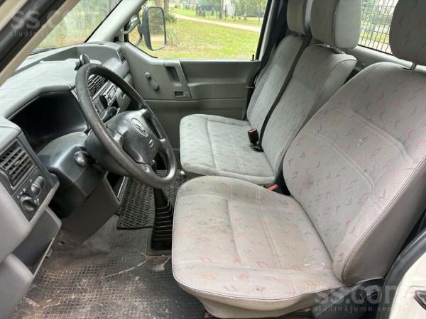 Белый Фольксваген Transporter 2003 в Тукумс, объемом двигателя 2.50 л и пробегом 242 тыс. км за 2600 €, фото 5 на AUTOMOTO.COM.LV