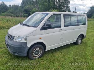 White Volkswagen Transporter 2004 in Tallinn, with an engine capacity of 2.50 L and mileage of 254 thousand km for 3750 €, photo  on AUTOMOTO.COM.LV