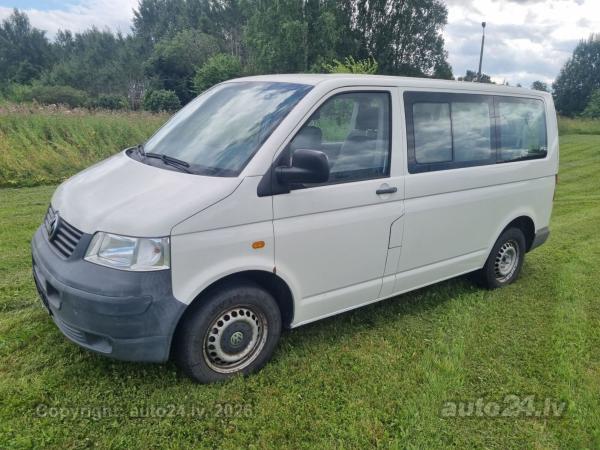 White Volkswagen Transporter 2004 in Tallinn, with an engine capacity of 2.50 L and mileage of 254 thousand km for 3750 €, photo 1 on AUTOMOTO.COM.LV