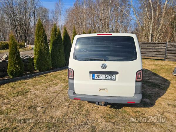Balts Volkswagen Transporter 2005 Tallina, ar dzinēja tilpumu 1.90 L un nobraukumu 0 tūkst. km par 2500 €, foto 4 vietnē AUTOMOTO.COM.LV