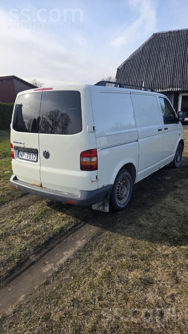 White Volkswagen Transporter 2006 in Madona, with an engine capacity of 1.90 L and mileage of 209 thousand km for 2100 €, photo 2 on AUTOMOTO.COM.LV