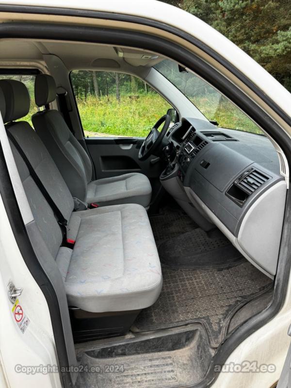Balts Volkswagen Transporter 2007 Tallina, ar dzinēja tilpumu 2.50 L un nobraukumu 430 tūkst. km par 4100 €, foto 11 vietnē AUTOMOTO.COM.LV