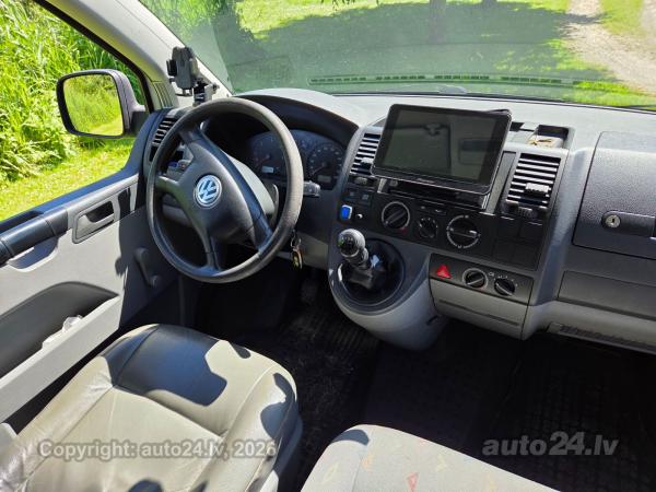 White Volkswagen Transporter 2007 in Voru, with an engine capacity of 2.50 L and mileage of 410 thousand km for 5000 €, photo 3 on AUTOMOTO.COM.LV