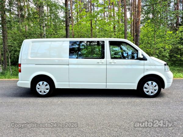 White Volkswagen Transporter 2009 in Tallinn, with an engine capacity of 2.50 L and mileage of 507 thousand km for 4850 €, photo 2 on AUTOMOTO.COM.LV