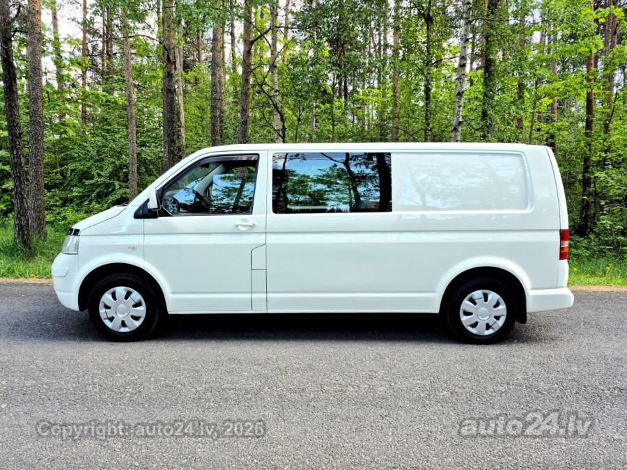 White Volkswagen Transporter 2009 in Tallinn, with an engine capacity of 2.50 L and mileage of 507 thousand km for 4850 €, photo 6 on AUTOMOTO.COM.LV