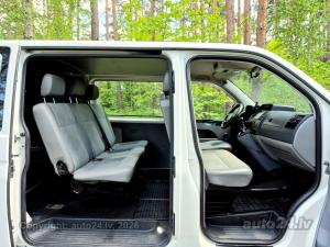 White Volkswagen Transporter 2009 in Tallinn, with an engine capacity of 2.50 L and mileage of 507 thousand km for 4850 €, photo 8 on AUTOMOTO.COM.LV