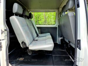 White Volkswagen Transporter 2009 in Tallinn, with an engine capacity of 2.50 L and mileage of 507 thousand km for 4850 €, photo 10 on AUTOMOTO.COM.LV
