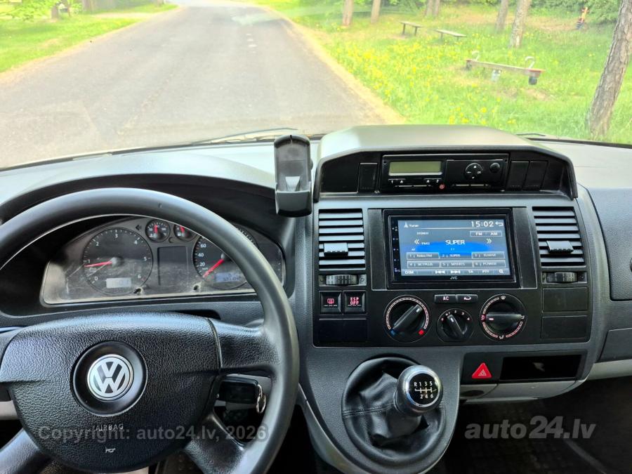 White Volkswagen Transporter 2009 in Tallinn, with an engine capacity of 2.50 L and mileage of 507 thousand km for 4850 €, photo 11 on AUTOMOTO.COM.LV