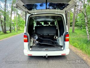 White Volkswagen Transporter 2009 in Tallinn, with an engine capacity of 2.50 L and mileage of 507 thousand km for 4850 €, photo 12 on AUTOMOTO.COM.LV