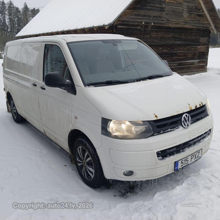 White Volkswagen Transporter 2012 in Voru, with an engine capacity of 2.00 L and mileage of 378 thousand km for 4999 €, photo 2 on AUTOMOTO.COM.LV