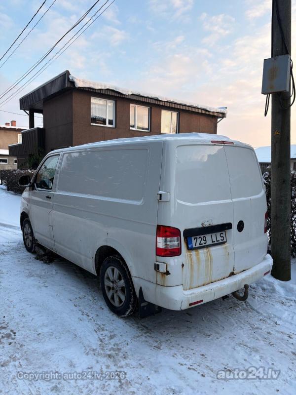Balts Volkswagen Transporter 2012 Pērnava, ar dzinēja tilpumu 2.00 L un nobraukumu 320 tūkst. km par 5800 €, foto 2 vietnē AUTOMOTO.COM.LV