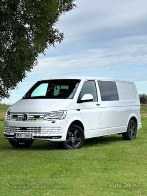 White Volkswagen Transporter 2017 in Tartu, with an engine capacity of 2.00 L and mileage of 323 thousand km for 17500 €, photo 3 on AUTOMOTO.COM.LV