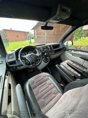 White Volkswagen Transporter 2017 in Tartu, with an engine capacity of 2.00 L and mileage of 323 thousand km for 17500 €, photo 12 on AUTOMOTO.COM.LV