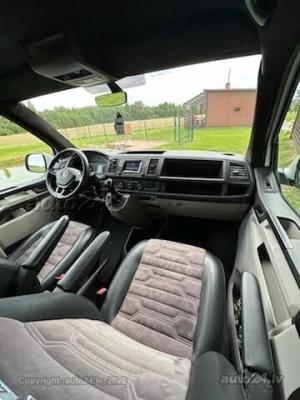 White Volkswagen Transporter 2017 in Tartu, with an engine capacity of 2.00 L and mileage of 323 thousand km for 17500 €, photo 13 on AUTOMOTO.COM.LV