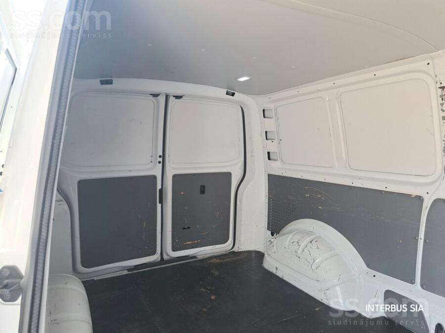White Volkswagen Transporter 2021 in Riga, with an engine capacity of 2.00 L and mileage of 0 thousand km for 22869 €, photo 18 on AUTOMOTO.COM.LV