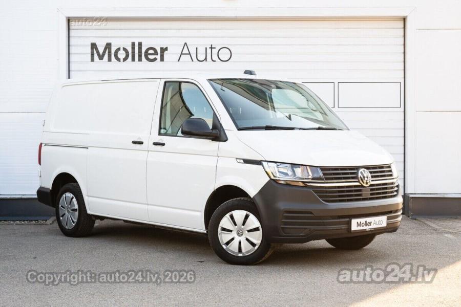 White Volkswagen Transporter 2022 in Riga, with an engine capacity of 2.00 L and mileage of 180 thousand km for 19420 €, photo 3 on AUTOMOTO.COM.LV