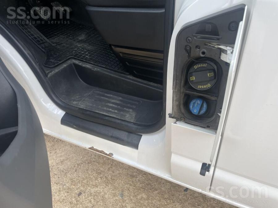 Balts Volkswagen Transporter 2022 Rīga, ar dzinēja tilpumu 2.00 L un nobraukumu 145 tūkst. km par 14990 €, foto 4 vietnē AUTOMOTO.COM.LV