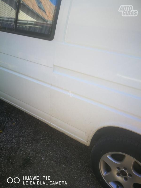 White Volkswagen Transporter 1995 in Vilkaviskis, with an engine capacity of 1.90 L and mileage of 245 thousand km for 2900 €, photo 3 on AUTOMOTO.COM.LV