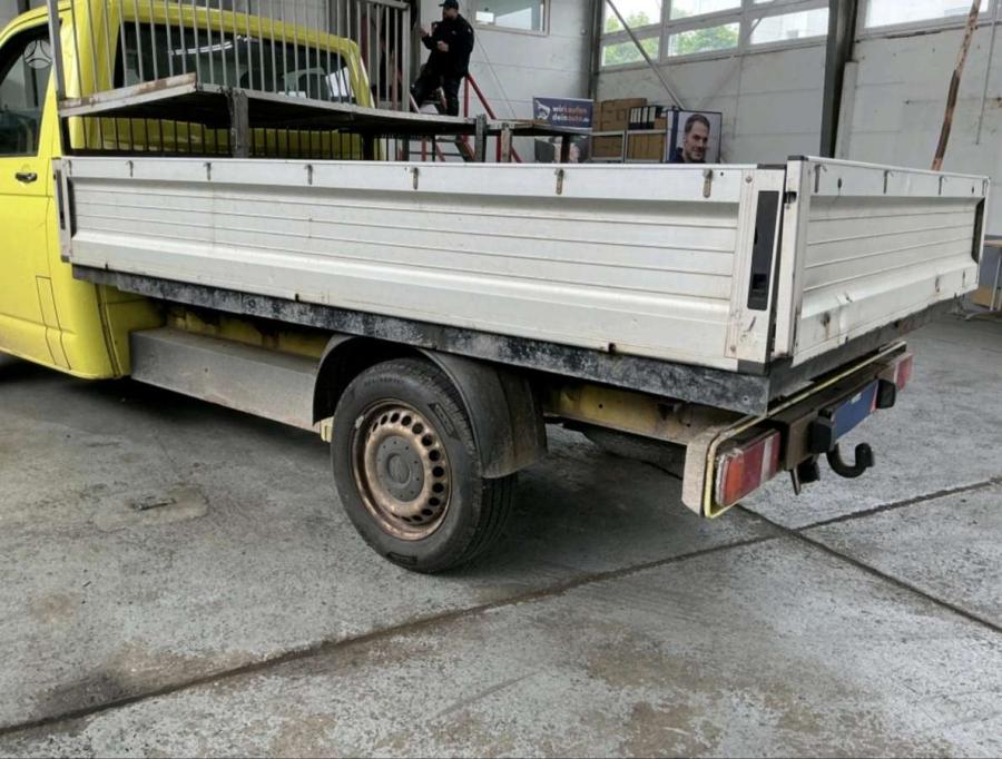 Dzeltens Volkswagen Transporter 2004 Viļņa, ar dzinēja tilpumu 1.90 L un nobraukumu 320 tūkst. km par 3650 €, foto 5 vietnē AUTOMOTO.COM.LV