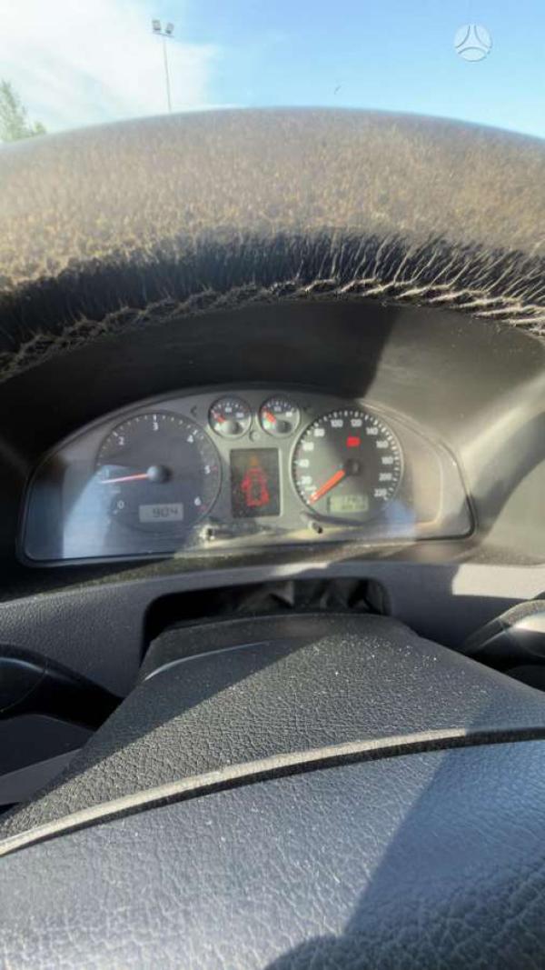 Yellow Volkswagen Transporter 2006 in Kaunas, with an engine capacity of 2.46 L and mileage of 309 thousand km for 5600 €, photo 6 on AUTOMOTO.COM.LV