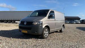 Yellow Volkswagen Transporter 2010 in Kaunas, with an engine capacity of 2.00 L and mileage of 325 thousand km for 5400 €, photo  on AUTOMOTO.COM.LV