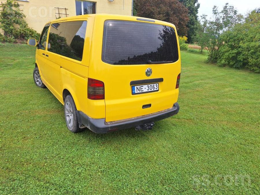 Yellow Volkswagen Transporter 2011 in Bauska, with an engine capacity of 2.00 L and mileage of 429 thousand km for 5500 €, photo 4 on AUTOMOTO.COM.LV