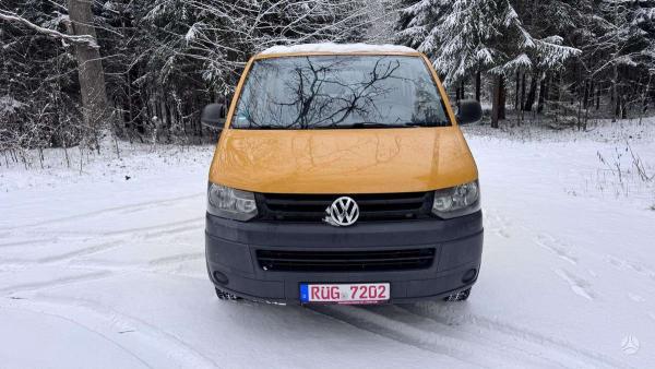 Yellow Volkswagen Transporter 2013 in Kelme, with an engine capacity of 2.00 L and mileage of 339 thousand km for 10700 €, photo 1 on AUTOMOTO.COM.LV