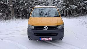 Dzeltens Volkswagen Transporter 2013 Kelmė, ar dzinēja tilpumu 2.00 L un nobraukumu 339 tūkst. km par 10700 €, foto  vietnē AUTOMOTO.COM.LV