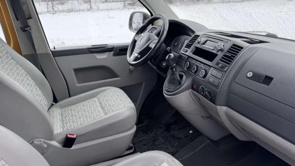 Dzeltens Volkswagen Transporter 2013 Kelmė, ar dzinēja tilpumu 2.00 L un nobraukumu 339 tūkst. km par 10700 €, foto 7 vietnē AUTOMOTO.COM.LV