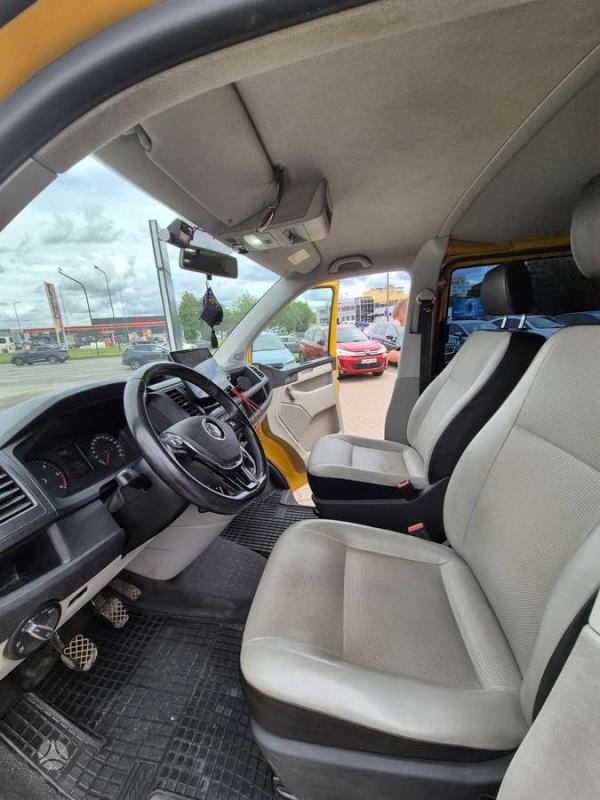 Yellow Volkswagen Transporter 2015 in Kaunas, with an engine capacity of 1.97 L and mileage of 310 thousand km for 15300 €, photo 10 on AUTOMOTO.COM.LV