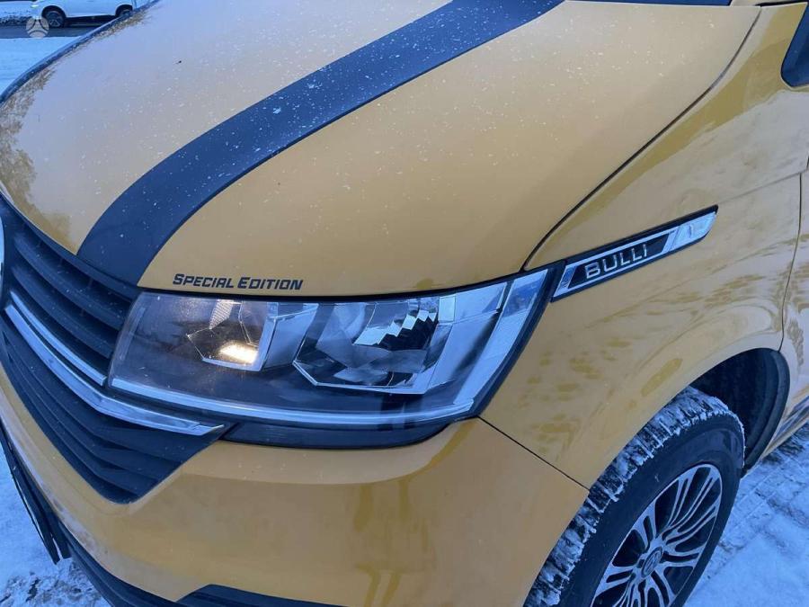 Yellow Volkswagen Transporter 2022 in Siauliai, with an engine capacity of 1.97 L and mileage of 174 thousand km for 20999 €, photo 1 on AUTOMOTO.COM.LV