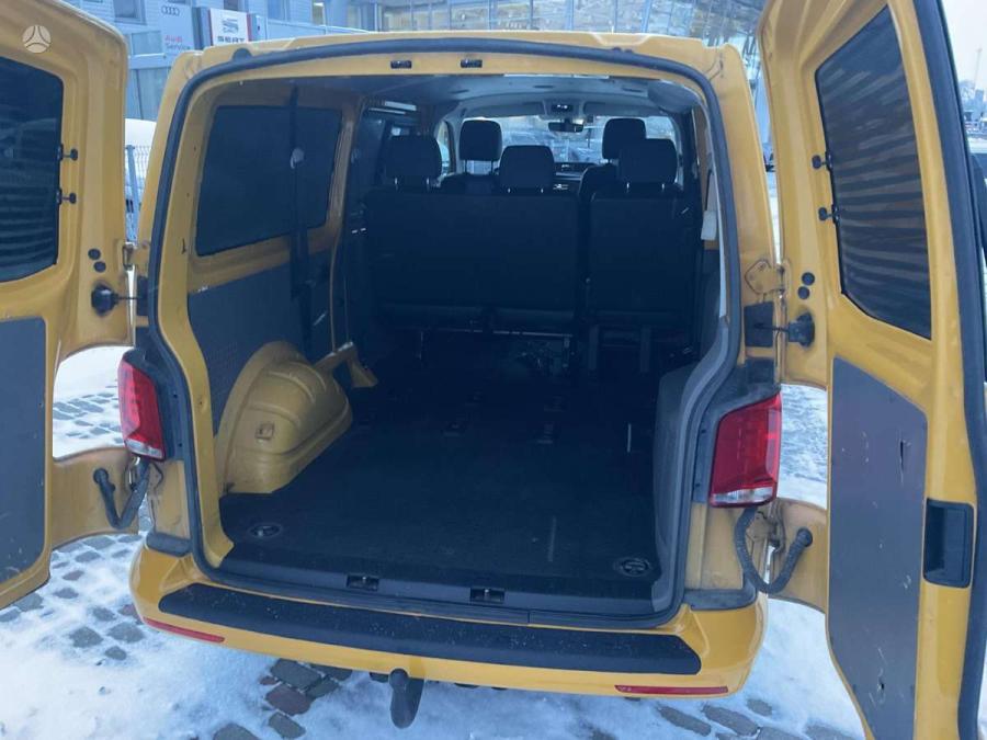 Yellow Volkswagen Transporter 2022 in Siauliai, with an engine capacity of 1.97 L and mileage of 174 thousand km for 20999 €, photo 21 on AUTOMOTO.COM.LV