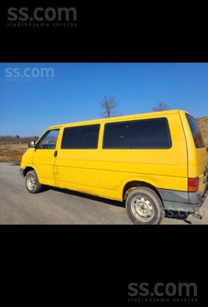 Yellow Volkswagen Transporter 1995 in Rezekne, with an engine capacity of 2.40 L and mileage of 331 thousand km for 3100 €, photo 3 on AUTOMOTO.COM.LV