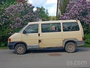 Yellow Volkswagen Transporter 1995 in Dobele, with an engine capacity of 1.90 L and mileage of 564 thousand km for 1300 €, photo 3 on AUTOMOTO.COM.LV
