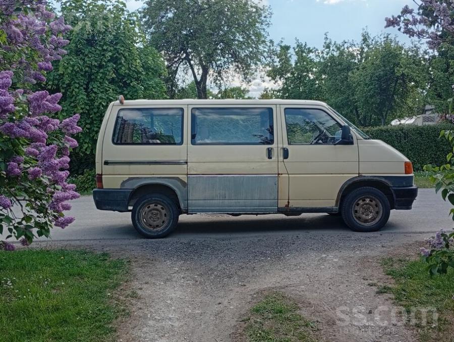 Yellow Volkswagen Transporter 1995 in Dobele, with an engine capacity of 1.90 L and mileage of 564 thousand km for 1300 €, photo 4 on AUTOMOTO.COM.LV