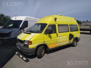 Dzeltens Volkswagen Transporter 1995 Liepāja, ar dzinēja tilpumu 2.40 L un nobraukumu 750 tūkst. km par 1450 €, foto  vietnē AUTOMOTO.COM.LV