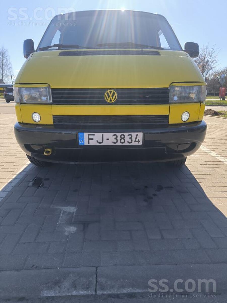 Yellow Volkswagen Transporter 1998 in Riga, with an engine capacity of 2.40 L and mileage of 490 thousand km for 2650 €, photo 2 on AUTOMOTO.COM.LV