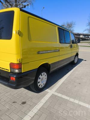 Yellow Volkswagen Transporter 1998 in Riga, with an engine capacity of 2.40 L and mileage of 490 thousand km for 2650 €, photo 6 on AUTOMOTO.COM.LV