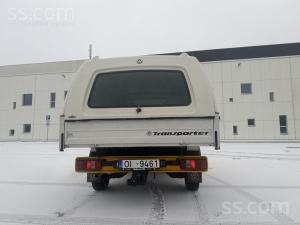 Yellow Volkswagen Transporter 2001 in Rezekne, with an engine capacity of 2.50 L and mileage of 150 thousand km for 5999 €, photo 19 on AUTOMOTO.COM.LV