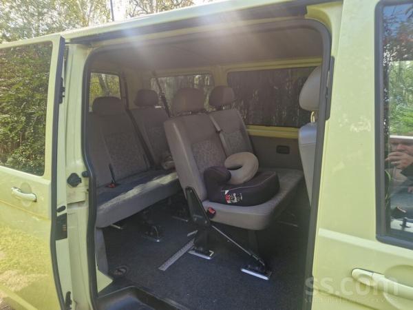 Фольксваген Transporter 2006 в Бауска на AUTOMOTO.COM.LV Желтый Фольксваген Transporter 2006 в Бауска, объемом двигателя 2.50 л и пробегом 330 тыс. км за 4900 €, фото 6 на AUTOMOTO.COM.LV