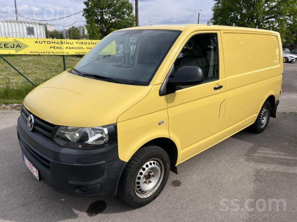 Yellow Volkswagen Transporter 2014 in Riga, with an engine capacity of 2.00 L and mileage of 191 thousand km for 9450 €, photo 1 on AUTOMOTO.COM.LV