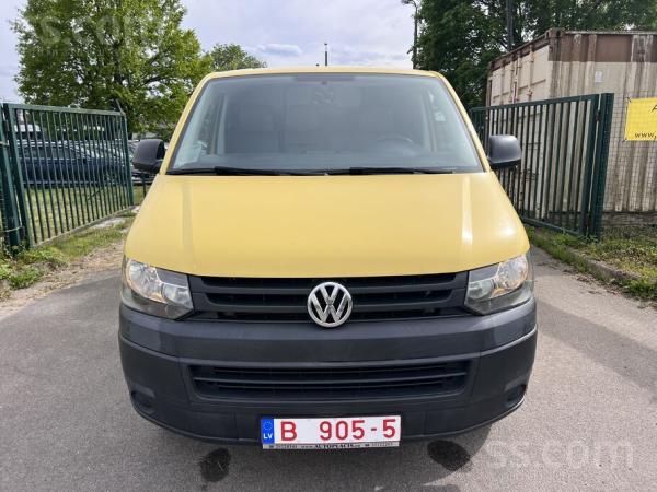 Yellow Volkswagen Transporter 2014 in Riga, with an engine capacity of 2.00 L and mileage of 191 thousand km for 9450 €, photo 2 on AUTOMOTO.COM.LV